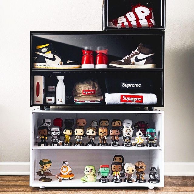 Supreme Box logo FW16 worn by @mysneakerthrone on the account Instagram ...