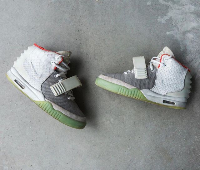Air Yeezy 2 NRG Pure Platinum' account on the Instagram of @rennie_ds ...