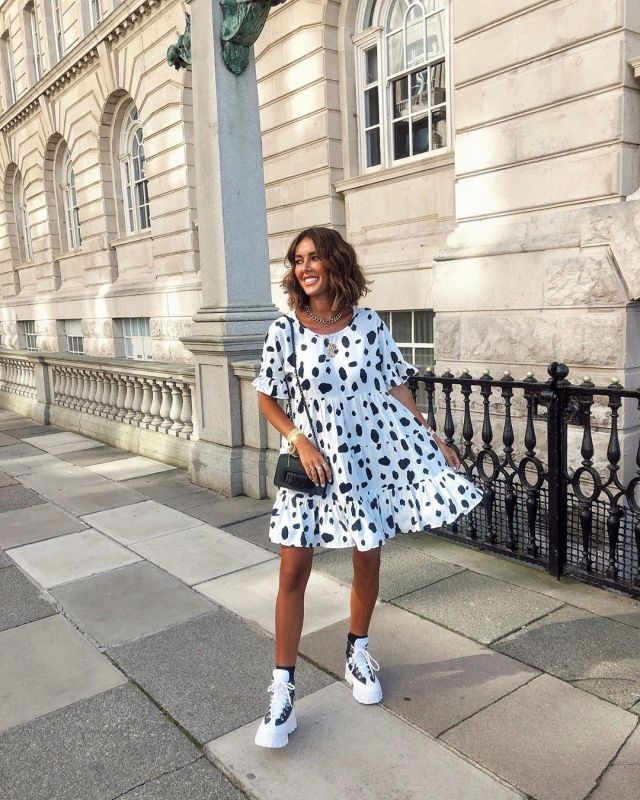 Vestido estampado de Tara Maynard en la cuenta de Instagram @taramays25 ...