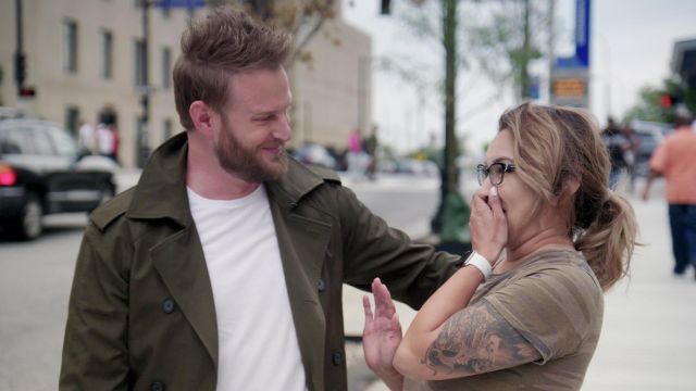 Camo tshirt of Deanna Munoz in Queer Eye (S04E06) | Spotern