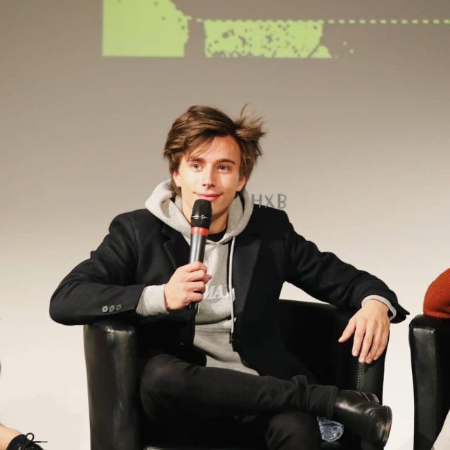 Black blazer jacket worn by Axel Auriant on the Instagram account of ...