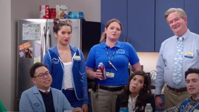 Mid Rise Crop Skin­ny Jeans worn by Cheyenne (Nichole Bloom) in ...