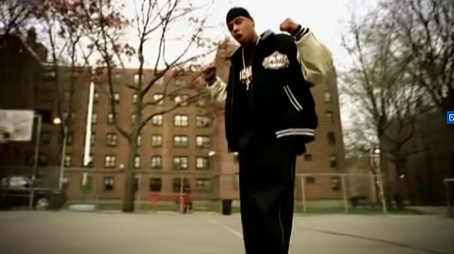 Jogging black Jay-Z in JAY-Z - Anything | Spotern