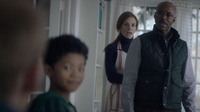 Down jacket green Neal Beeby (Courtney B. Vance) in Ben is Back | Spotern