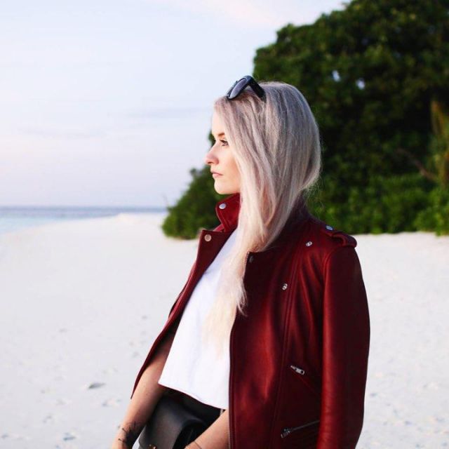 Nueva Audrey de Victoria en la cuenta de Instagram @inthefrow | Spotern