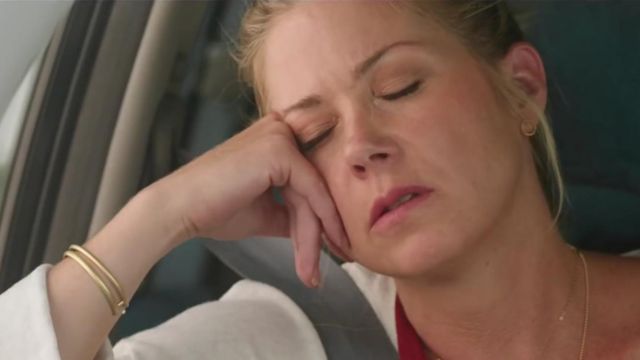 The earrings Christina Applegate in Vacation | Spotern