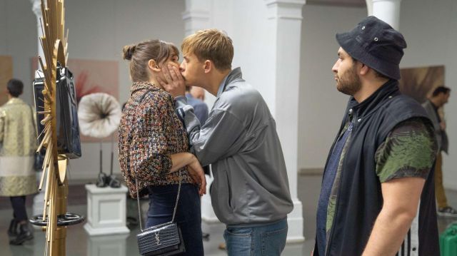 Bolso Isi negro usado por Isabella Lisa Vicari en la película Isi & Ossi | Spotern