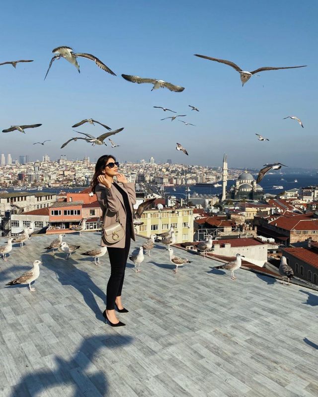 Twill Blaz­er of Annam Ahmad on the Instagram account @annam.ahmad ...