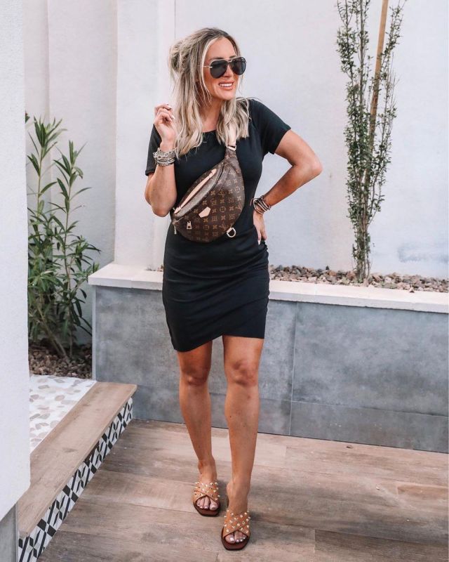 San­dals of Kim Blank on the Instagram account @liveloveblank | Spotern