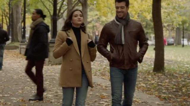 Medium length coat of Jane Sloan (Katie Stevens) in The Bold Type ...