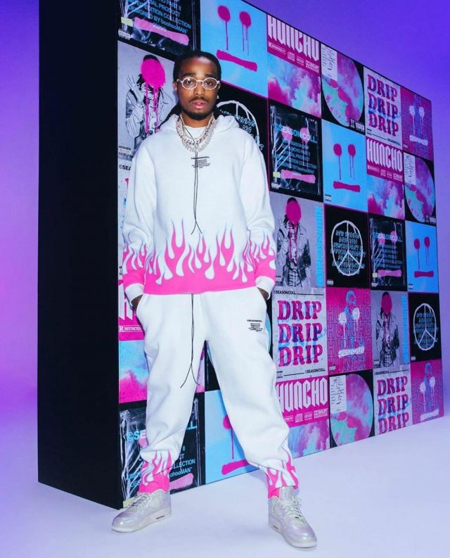 The sweatshirt hoody worn by Quavo on his account Instagram ...