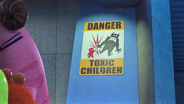 The sign aluminum Danger toxic children in Monsters & Cie | Spotern