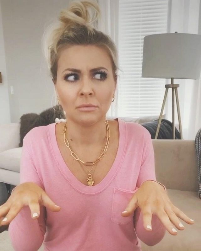 Rose à Manches Longues Haut de Melissa Coles sur l'Instagram account ...