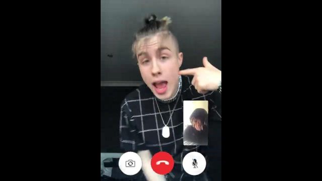 Plaid T-shirt worn by BVDLVD in LOVE SEPT. - INTENTIONS [HEN$HAW ...