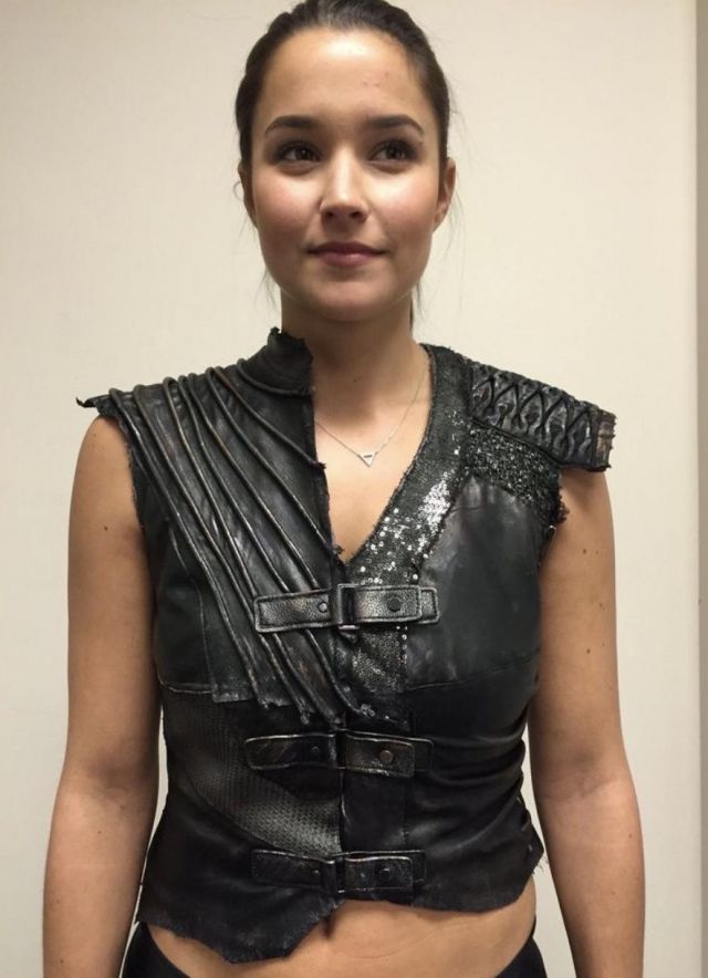 Leather Vest worn by Rhiannon Fish aka Ontari in The 100 TV Series in a ...