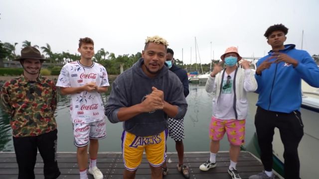 Short Lakers worn by ZackTTG in 2HYPE Goes Shark Fishing! | Spotern