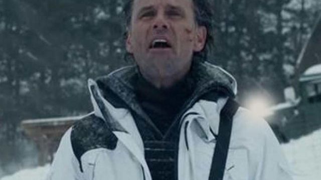 White Parka Long Coat worn by Skinny Man (Walton Goggins) in Fatman ...