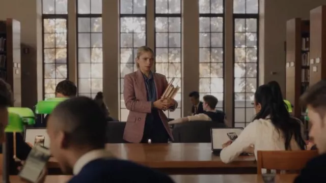 Veronica Beard Bea­con Jack­et worn by Kate Keller (Tavi Gevinson) as ...