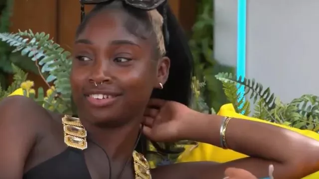 Moda Minx Buckle Bikini usado por Indiyah Polack como se ve en Love ...