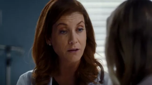 Versace Pan­ther Ear­rings worn by Dr. Addison Montgomery (Kate Walsh ...