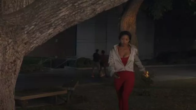 Beyond Yoga The Midi High Waisted Legging worn by Thea Mays (Camille ...