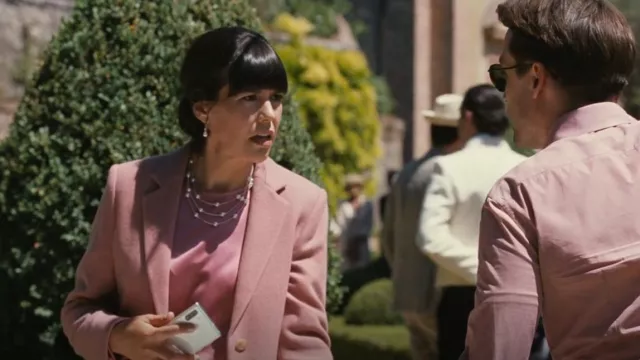 Blusa Max Mara Sava usada por Kerry (Zoe Winters) como se ve en ...