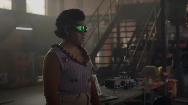 Anthropologie Monogram Pendant Necklace worn by Beth Chapel (Anjelika ...