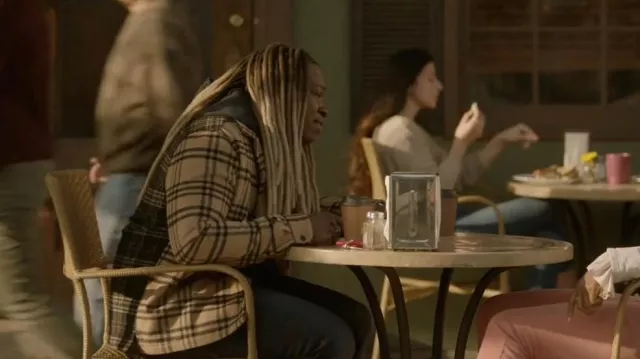 Camisa AllSaints Statland usada por Kaleb Hawkins (Chris De'Sean Lee ...