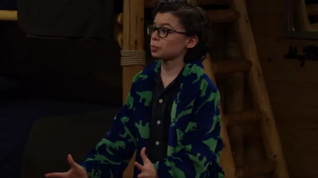 Simplicity Store Fuzzy Cover Up worn by Matteo Silva (Raphael Alejandro ...