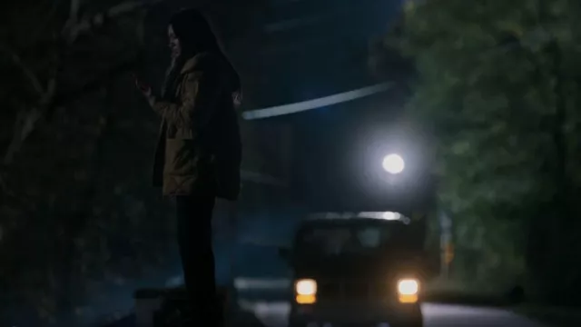 Xero Shoes Mesa Trail worn by Padma Devi (Aneesha Joshi) as seen in The ...