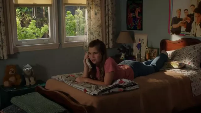 Madewell Pink Knot-Front Tee worn by Missy Cooper (Raegan Revord) as ...