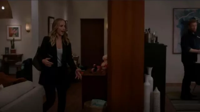 Valentino Garavani Large Rockstud Leather Tote worn by Dr. Teddy Altman ...