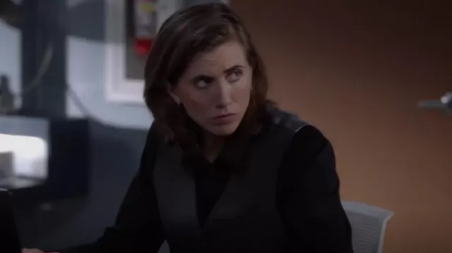 Theory Riduro Organic Cotton Button-Up Shirt worn by Dr. Kai Bartley (E ...