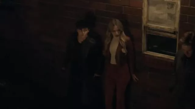 Allsaints Leather Elo­ra Cropped Bik­er Jacket worn by Stephanie Brown ...