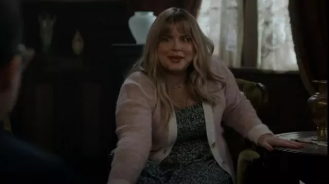 Rd Style Nov­el­ty Stitch Cardi­gan Sweater worn by Kelsey (Jessie ...