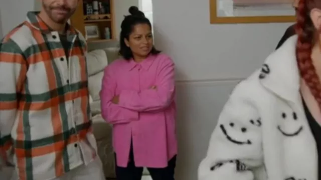 Asos Design Pe­tite Over­sized Cord Shirt worn by Dilly Carter as seen ...