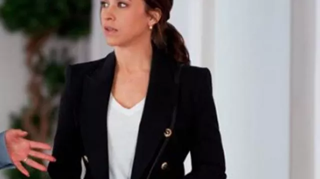 Black Blazer Jacket worn by Constance Bailey (Lacey Chabert) in The ...