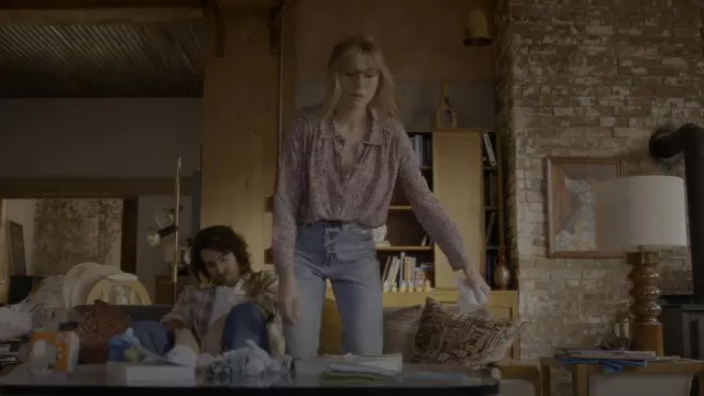 Levi's 501 Original Jeans worn by Kate Mularkey (Sarah Chalke) as seen ...