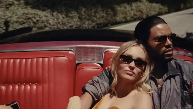 Gafas de sol usadas por Jocelyn (Lily-Rose Depp) como se ve en el ... Gafas de sol usadas por Jocelyn (Lily-Rose Depp) como se ve en el ...