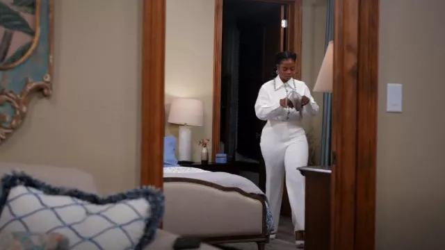 Saks fifth avenue Point­ed Toe Stilet­to Pumps worn by Sabrina Hollins ...