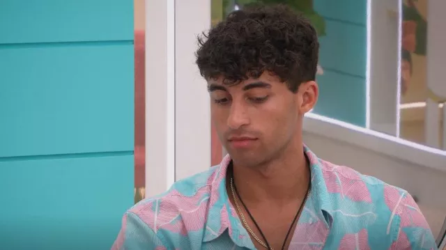 New Look Short Sleeve Shirt with Leaf Print in Pink worn by Isaac ...