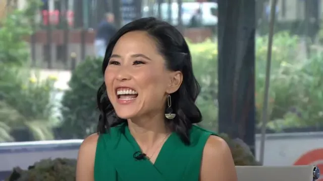 Reiss Marling Crepe Midi Dress worn by Vicky Nguyen as seen in Today on ...