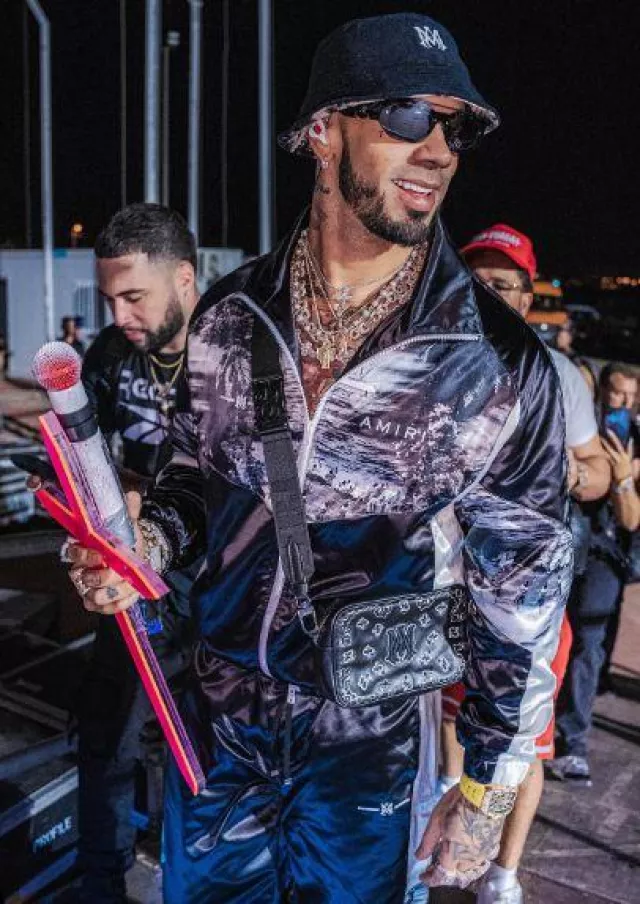 Amiri Black Hawaiian Print Track Jacket worn by Anuel AA on his ...
