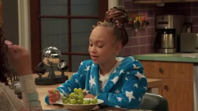 Hatley Starry Night Fleece Robe worn by Alice Baxter (Mykal-michelle ...