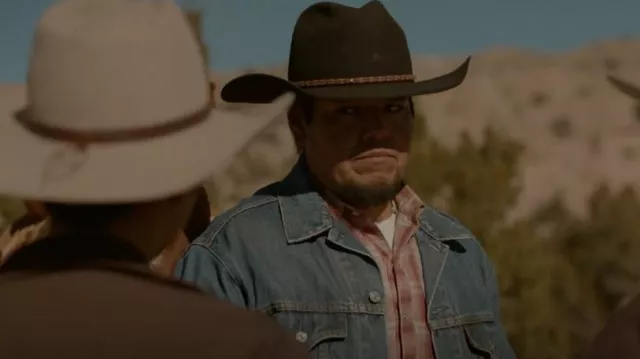 Levis The Truck­er Jack­et worn by Guy Atcitty (Ryan Begay) as seen in ...