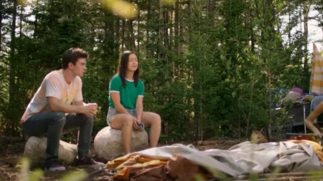 Heart&hips Tillys Ringer Tee worn by Eleanor Bennett (Celia Koughan) as ...