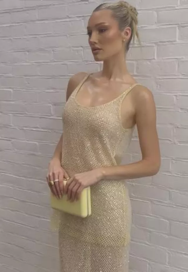 David Yurman Sculpted Cable Ring in 18K Yellow Gold worn by Meredith ...