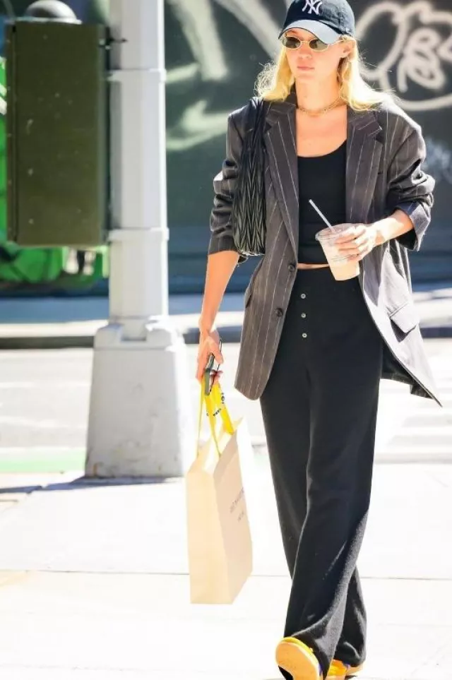 Correa de teléfono de muñeca String Ting Night Garden usada por Jelena ...