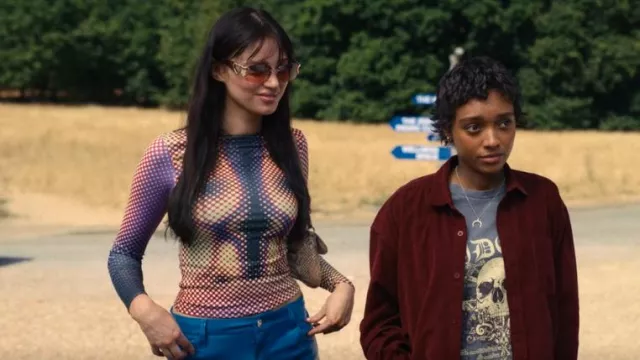 Sinead Gorey Dig­i­tal­ly Print­ed Curve Top worn by Alison (Niamh ...