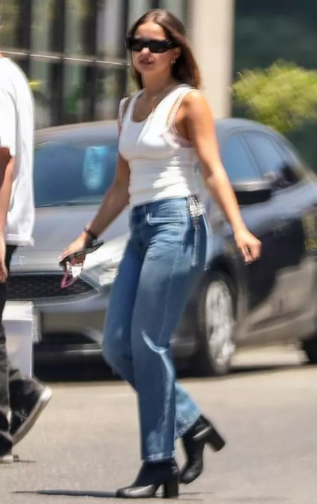 Prada Sym­bole Sun­glass­es worn by Addison Rae in Los Angeles post on ...